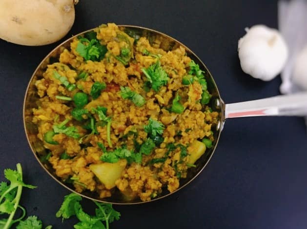 Ground Mutton with Potatoes and Green Peas – Simple Delishables