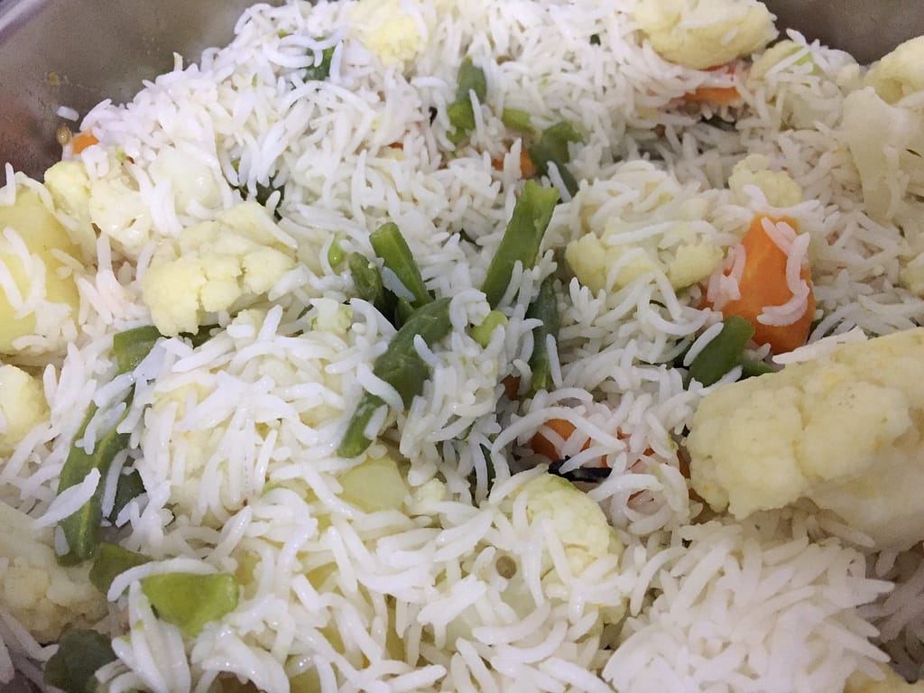KASHMIRI VEGETABLE PULAO – Simple Delishables