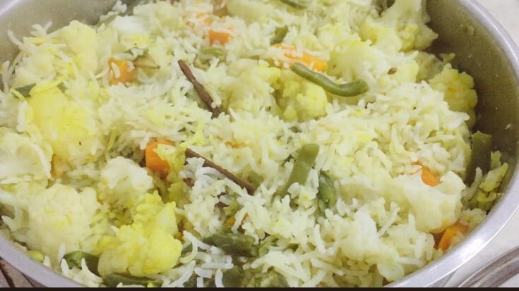 KASHMIRI VEGETABLE PULAO – Simple Delishables